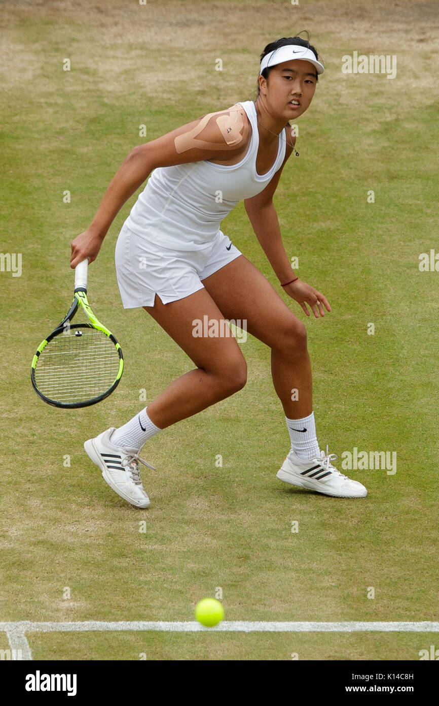 Girls tennis Banque de photographies et d’images à haute résolution - Alamy