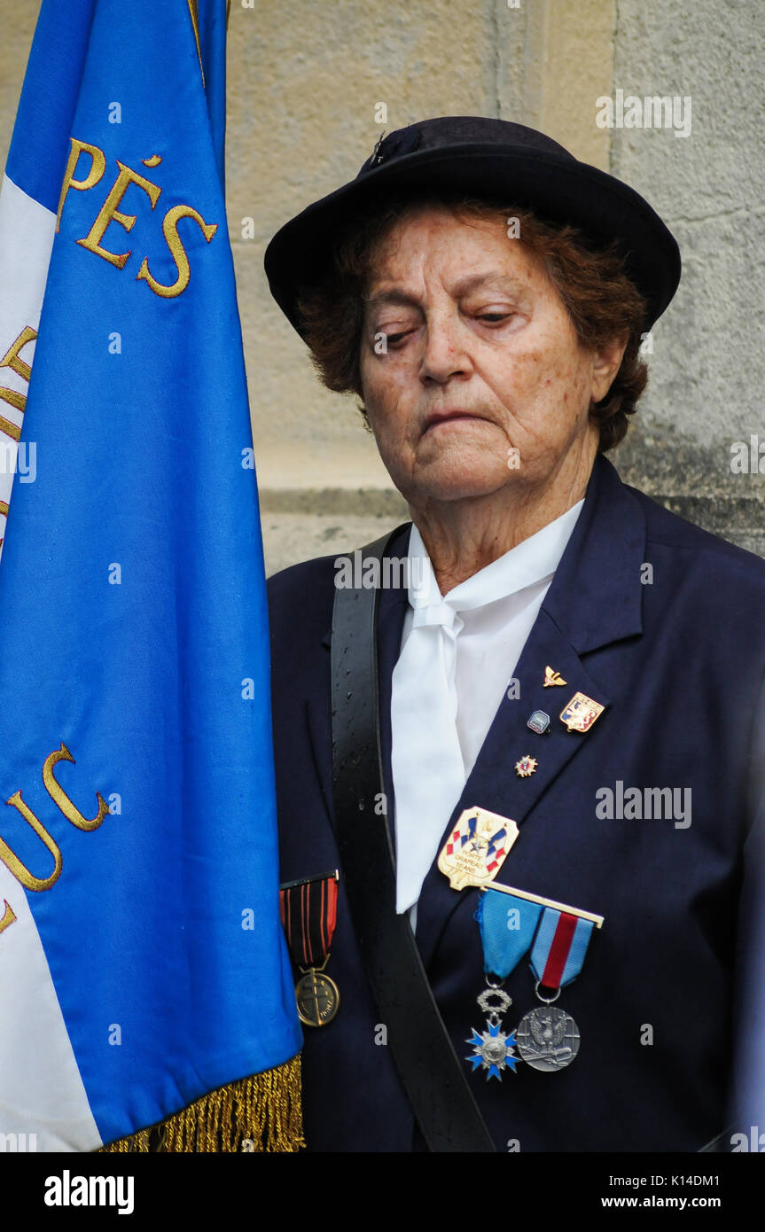 Assister à des anciens combattants cérémonie organisée pour le 73e ...