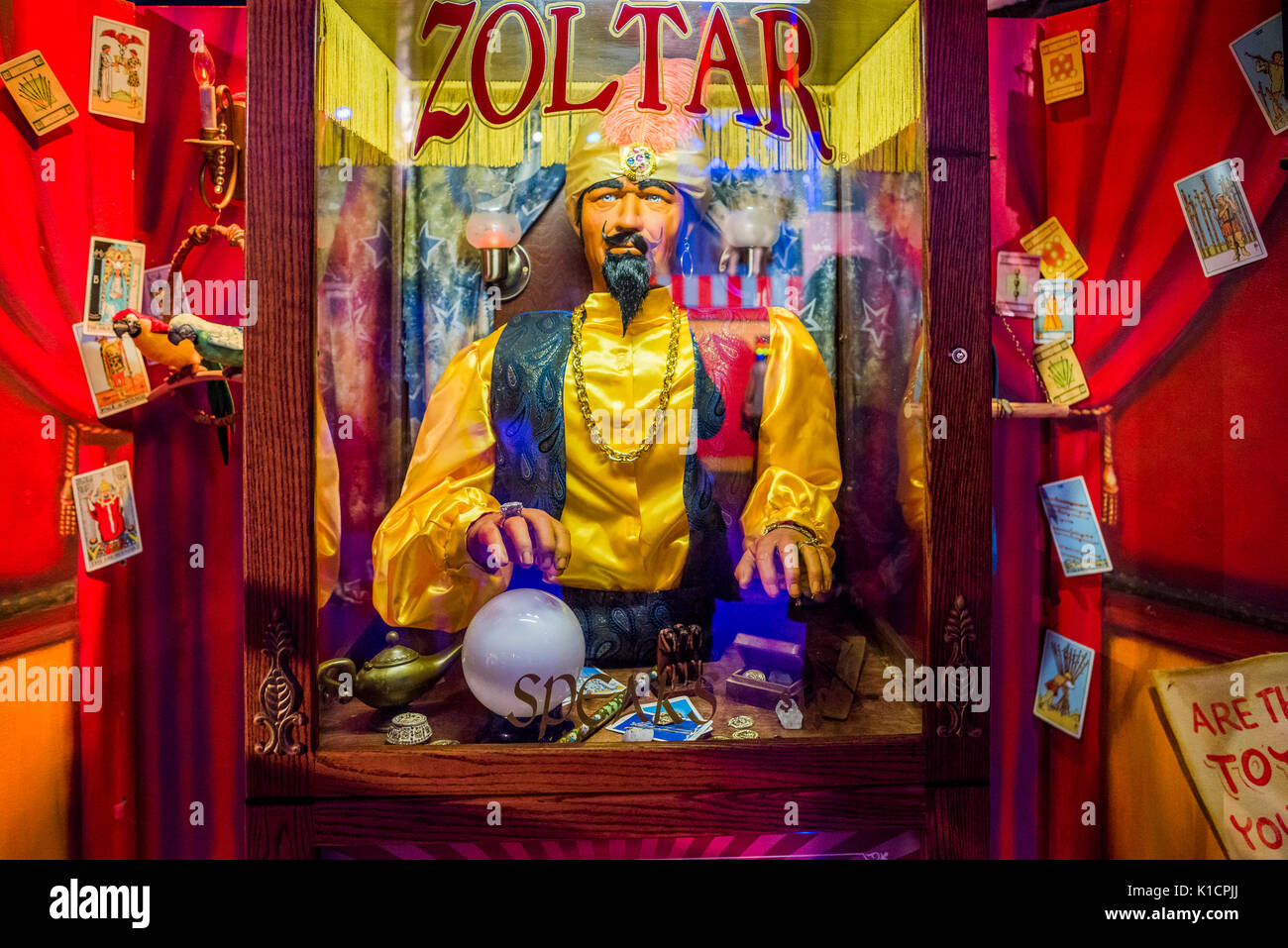 Zoltar fortune telling arcade machine Banque de photographies et d ...