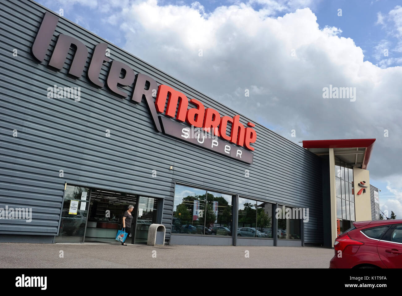 Intermarche france Banque de photographies et d’images à haute ...