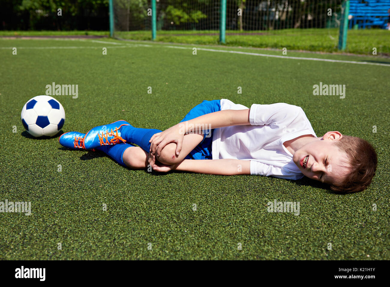 Blessure de douleur de football Banque de photographies et d’images à ...