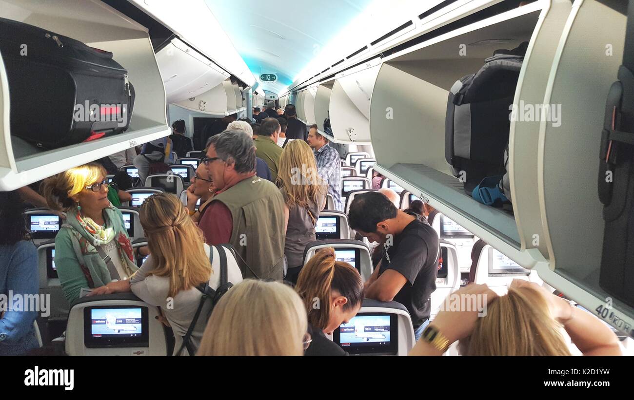 Passengers on a plane Banque de photographies et d’images à haute ...