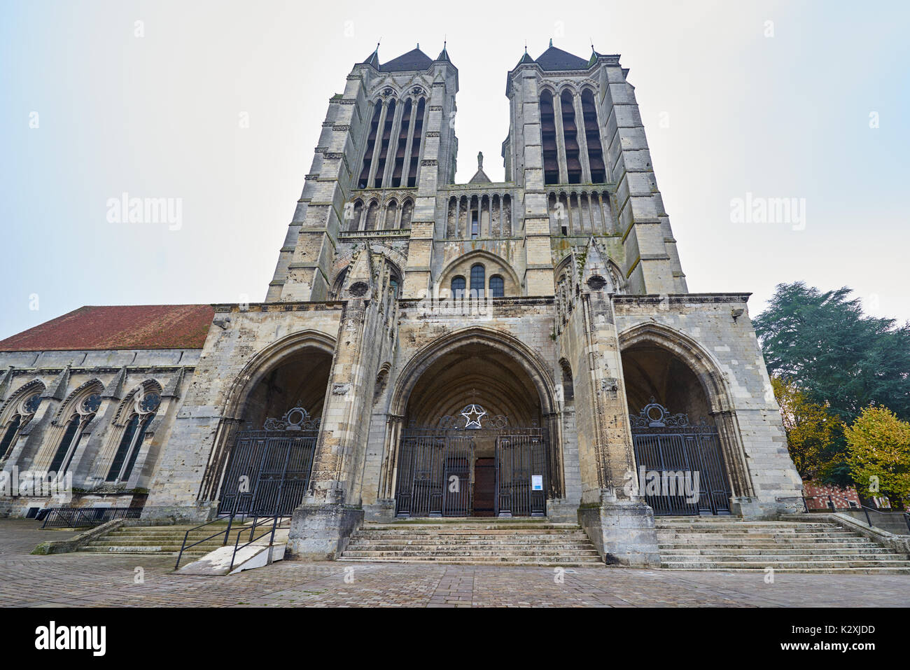 Cathédrale Notre Dame de Noyon, Oise, Picardie, France Photo Stock - Alamy
