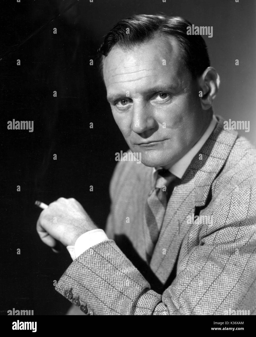 Trevor howard Banque de photographies et d’images à haute résolution ...