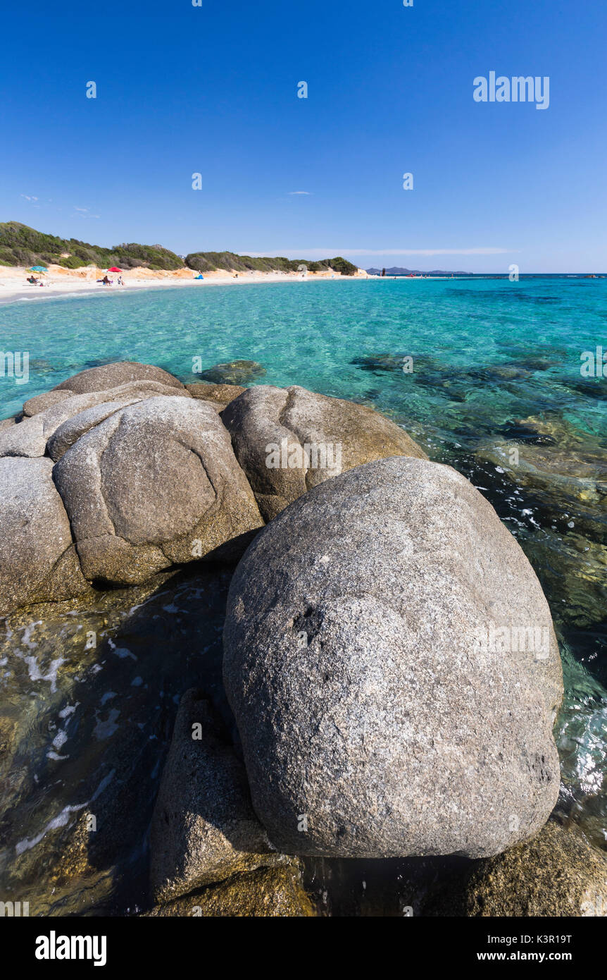 Rochers de l'eau de mer plage plage Banque de photographies et d’images ...