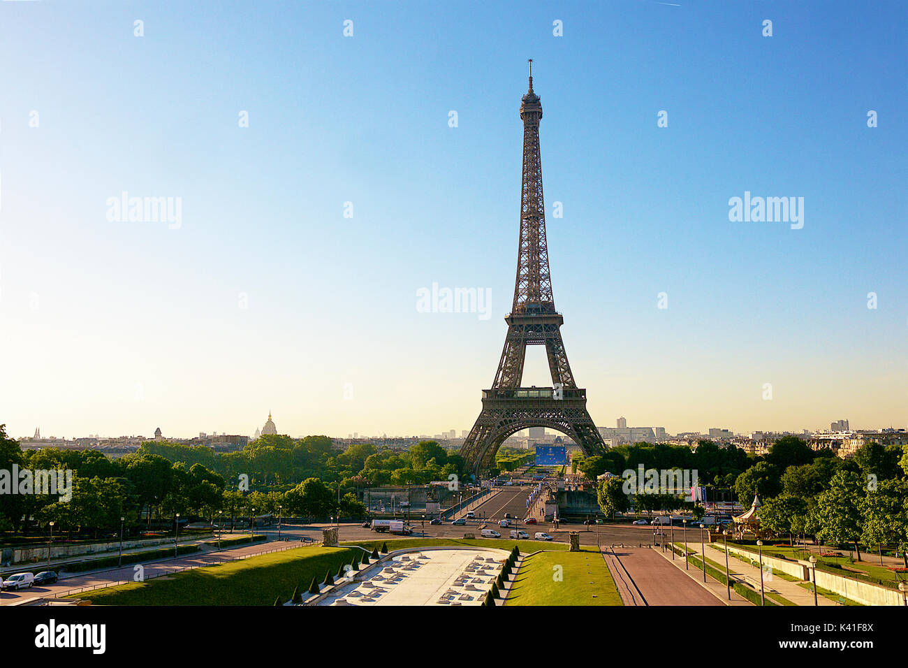 Tour eiffel du trocadero Banque de photographies et d’images à haute résolution - Alamy