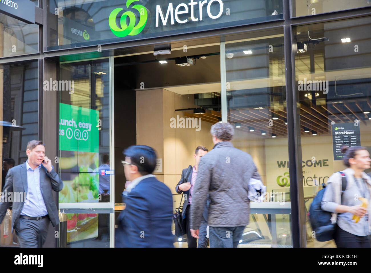 Métro supermarché Woolworths style format magasin dans le centre-ville ...