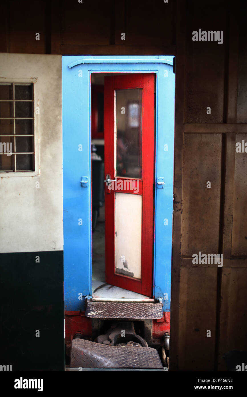 Porte des trains Banque de photographies et d’images à haute résolution ...