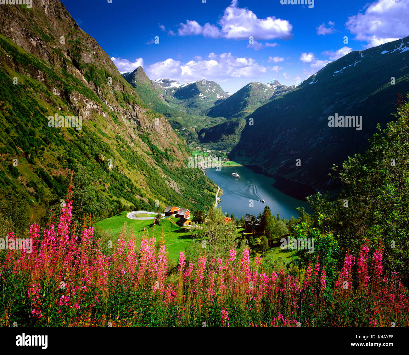 More og romsdal Banque de photographies et d’images à haute résolution ...