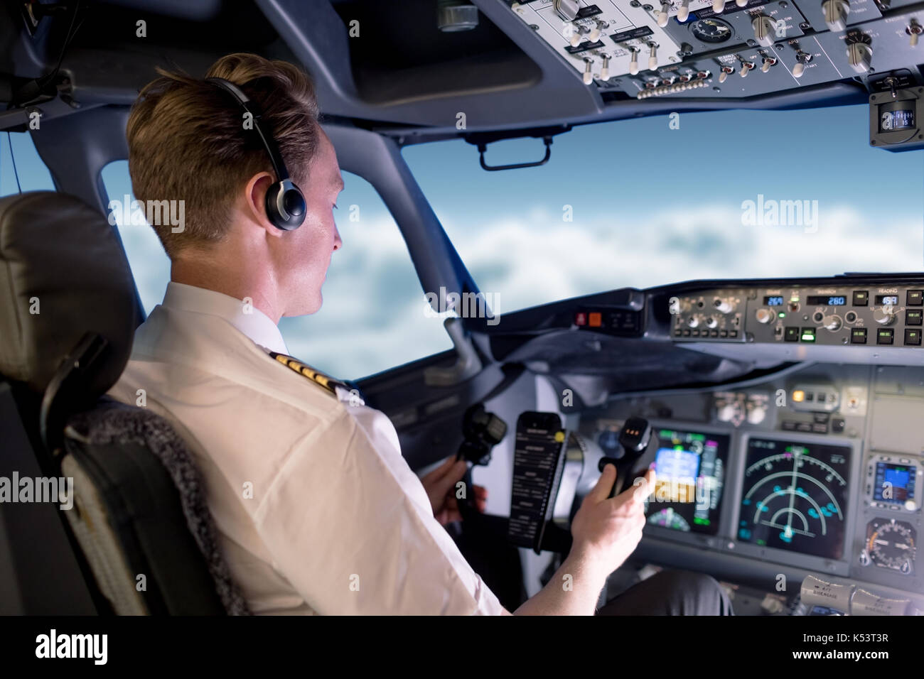 Pilot cockpit Banque de photographies et d’images à haute résolution ...