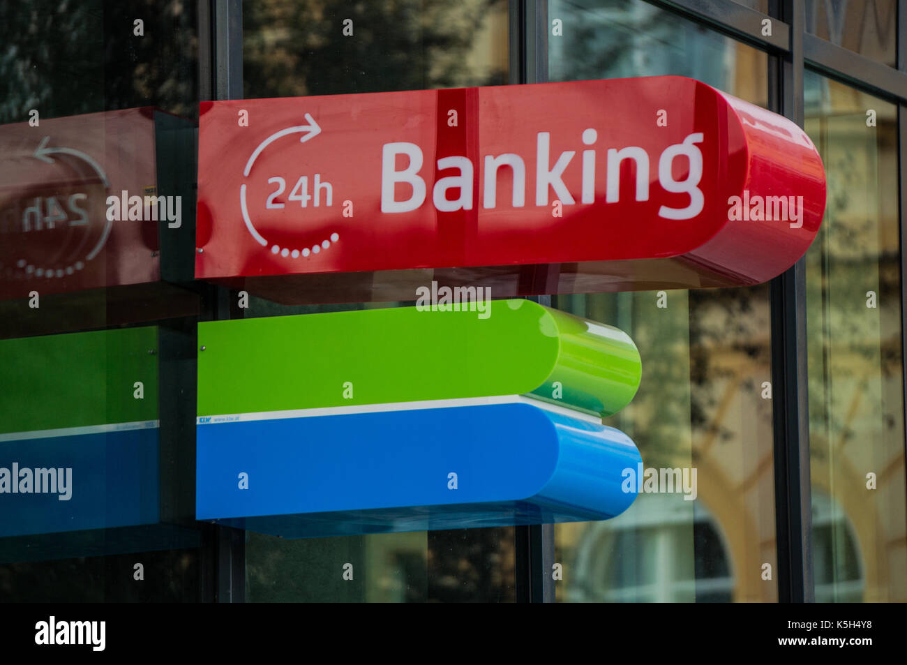 24 hour banking Banque de photographies et d’images à haute résolution ...