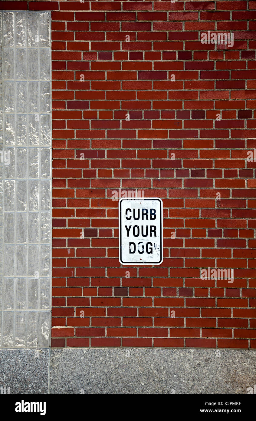 Curb your dog Banque de photographies et d’images à haute résolution ...