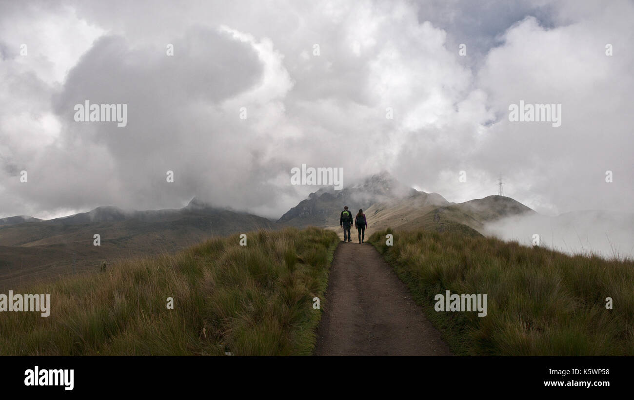 Volcan pichincha Banque de photographies et d’images à haute résolution ...