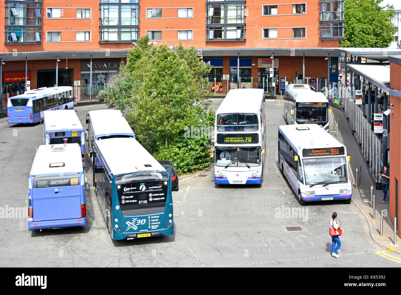 Transport de passager au dessus des bus Banque de photographies et d ...