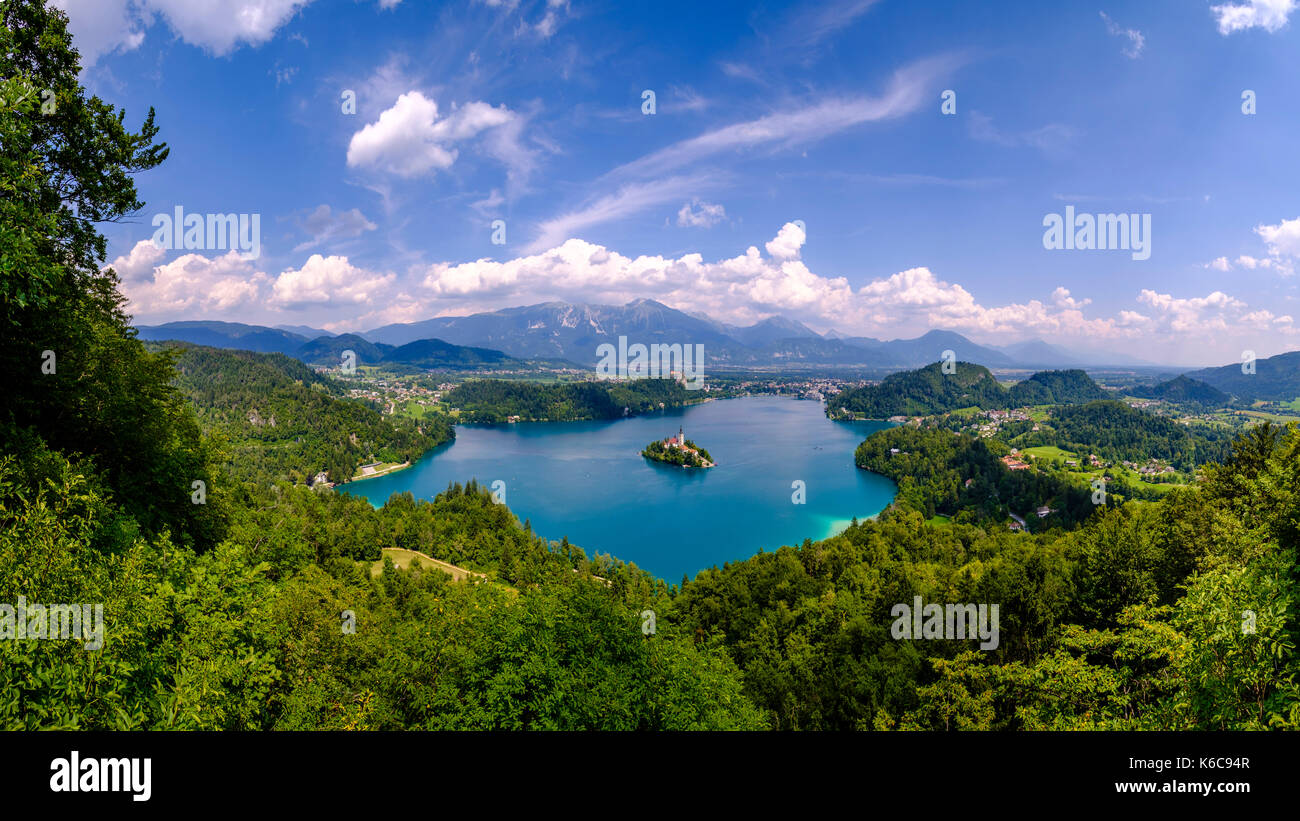 Blejsko jezero Banque de photographies et d’images à haute résolution ...