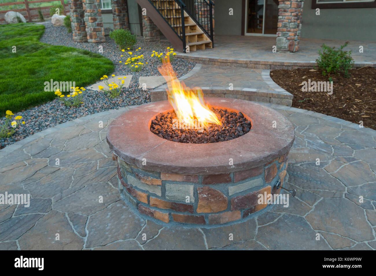 Fire pit Banque de photographies et d’images à haute résolution - Alamy