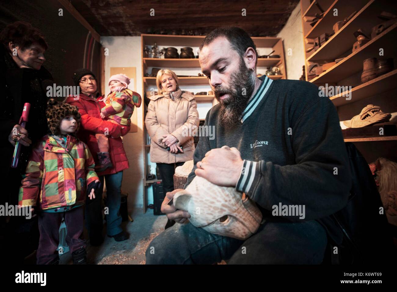 Evolene costume Banque de photographies et d’images à haute résolution ...