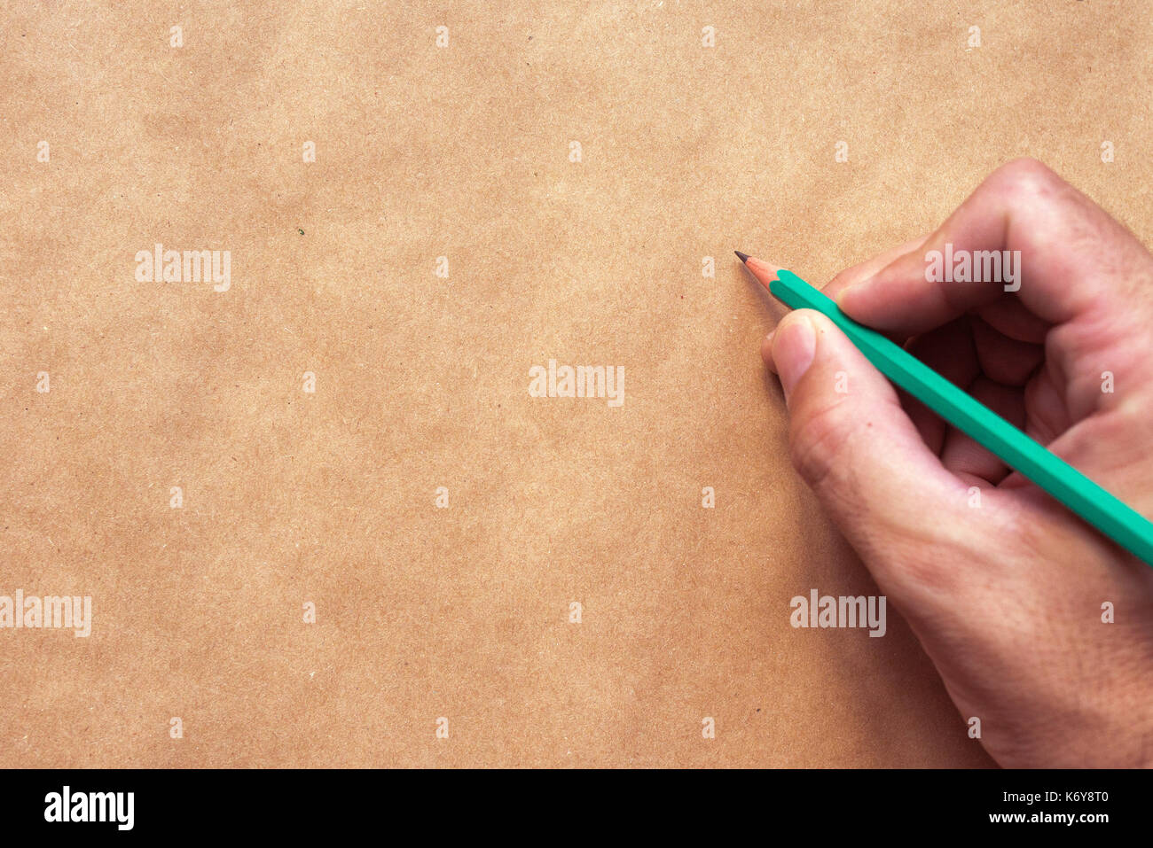 Artiste de croquis au crayon Banque de photographies et d’images à ...