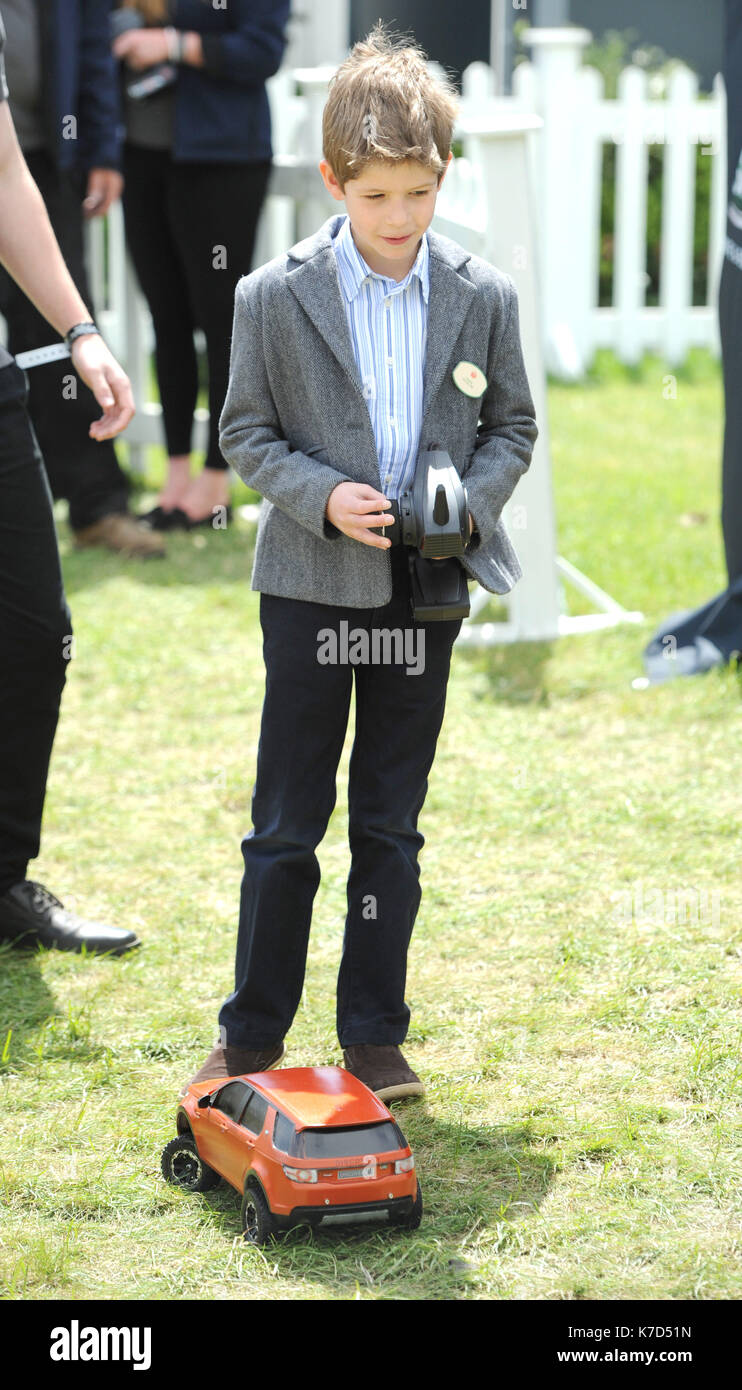 James alexander mountbatten windsor Banque de photographies et d’images ...