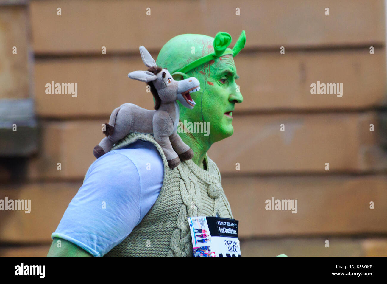 Shrek costume Banque de photographies et d’images à haute résolution ...