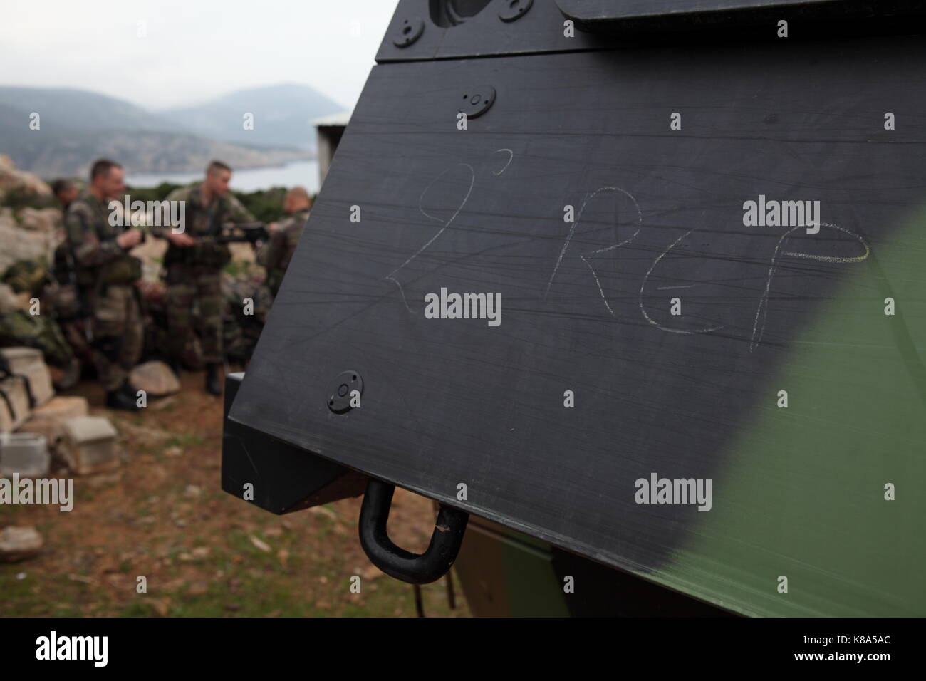 Les légionnaires du 2REP (2e Régiment Étranger parachutiste) préparez ...
