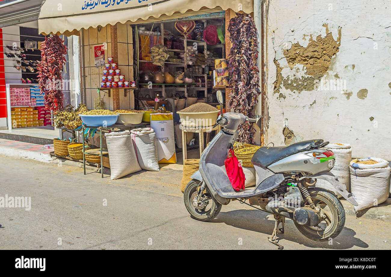 Monastir souk Banque de photographies et d’images à haute résolution ...