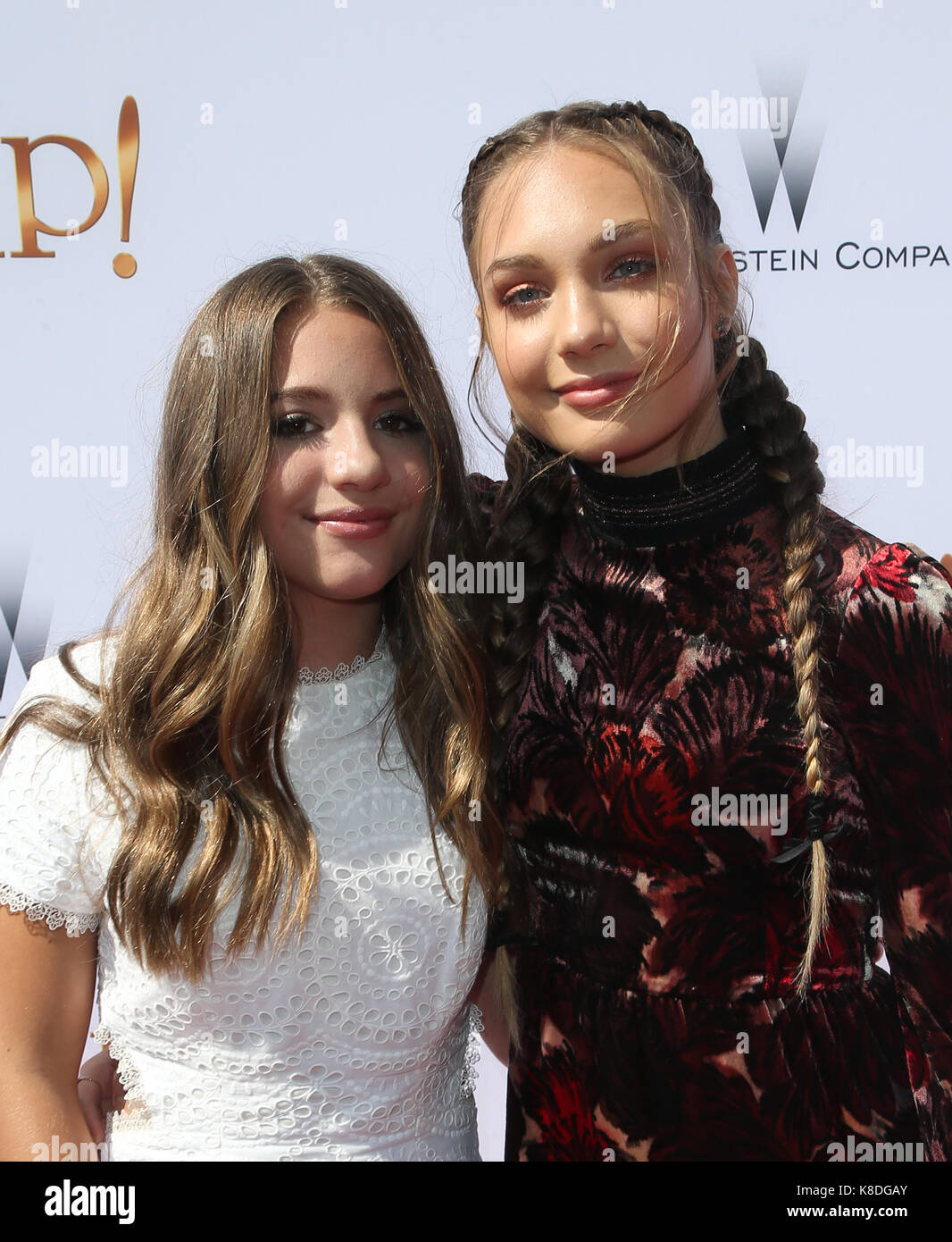 Mackenzie Ziegler And Maddie Ziegler Banque d'image et photos - Alamy