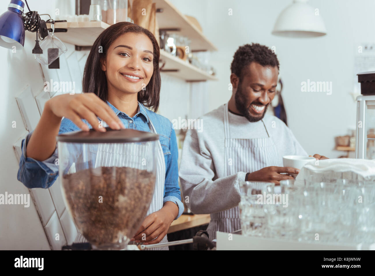 Self service tea and coffee Banque de photographies et d’images à haute ...