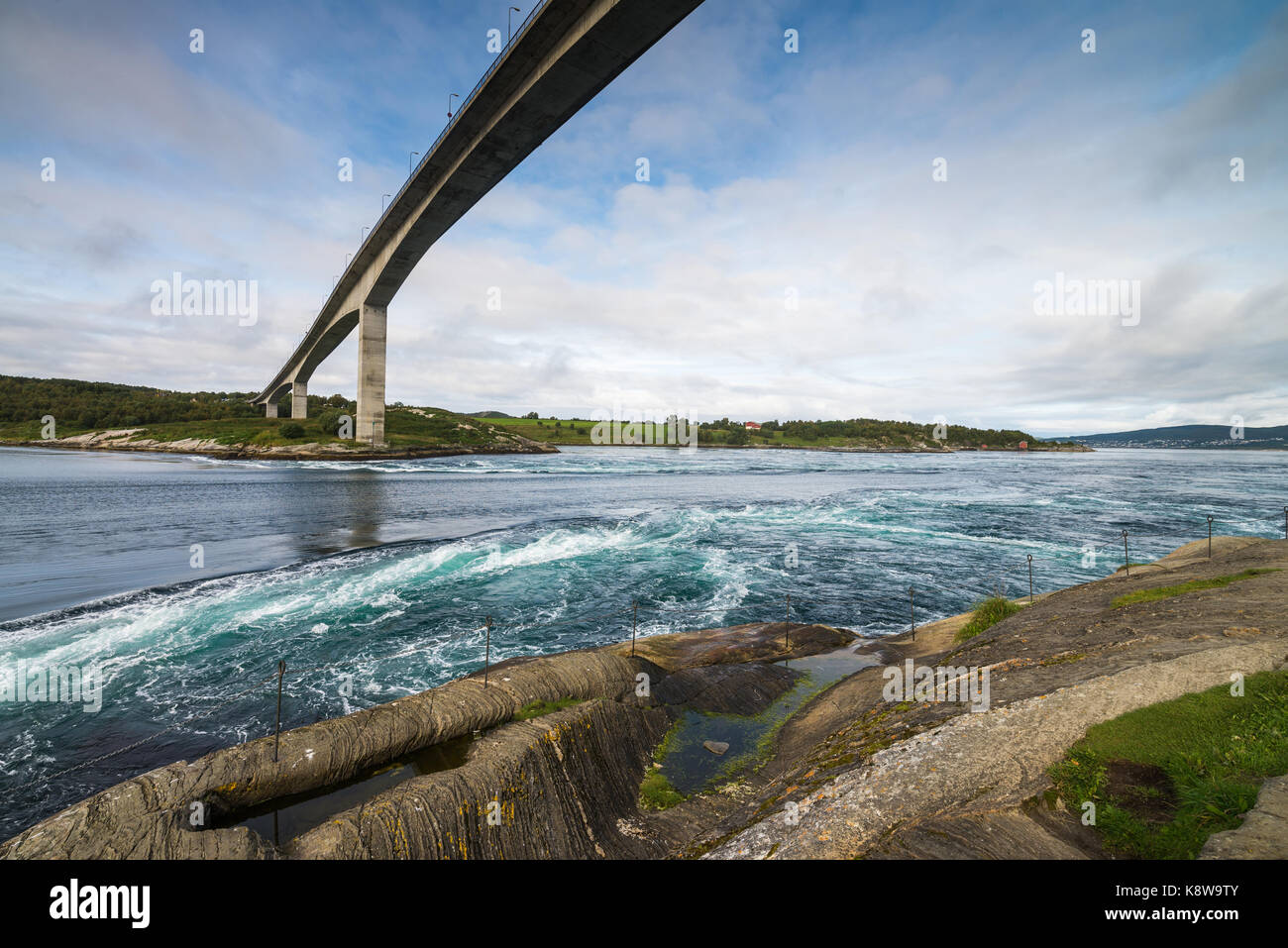 Les tourbillons du maelström de saltstraumen, Nordland, Norvège ...