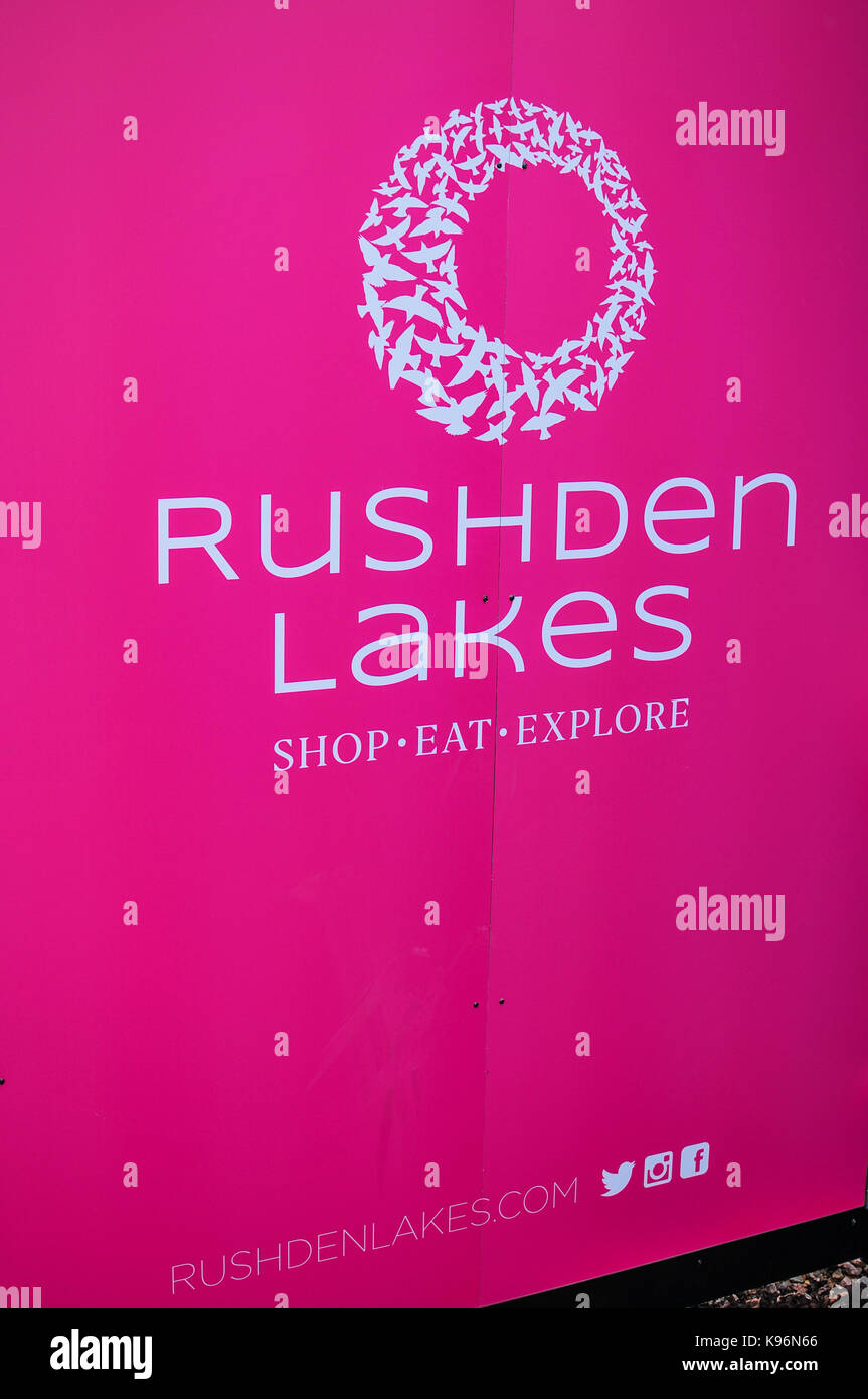 Rushden lakes retail park Banque de photographies et d’images à haute ...