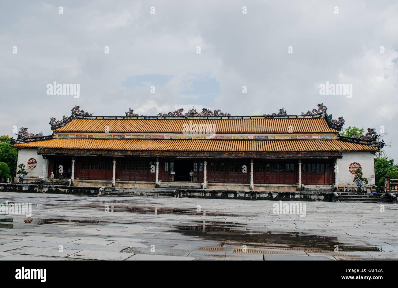 Hue - porte d'entrée de la cité interdite Photo Stock - Alamy