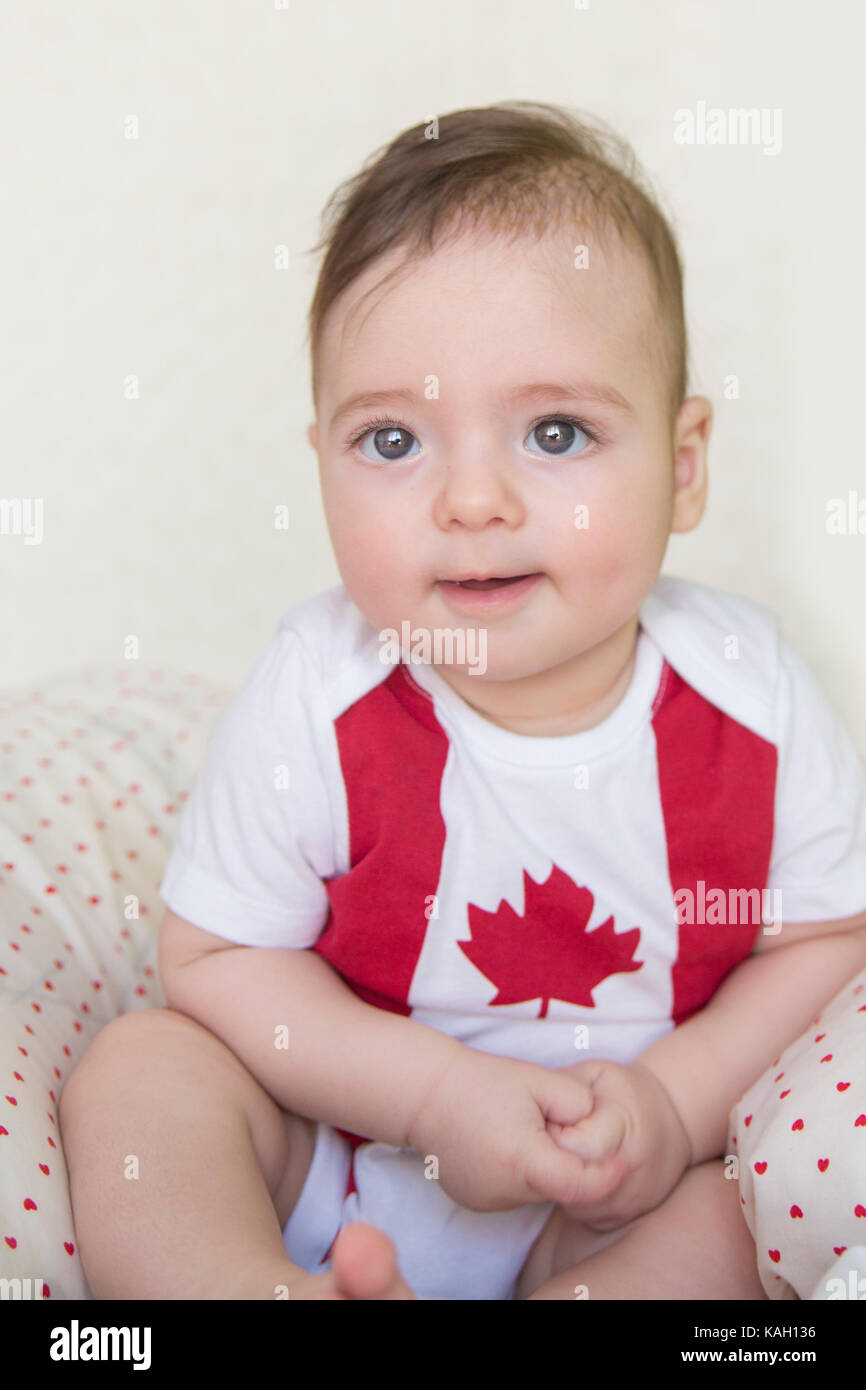 Petit enfant blanc Banque de photographies et d’images à haute ...