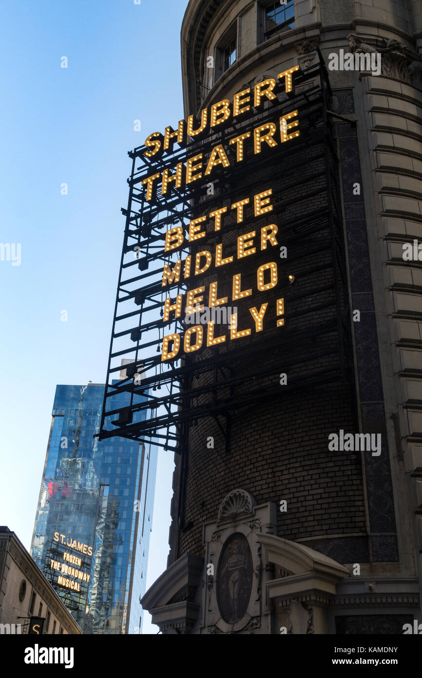 Hello dolly Banque de photographies et d’images à haute résolution - Alamy