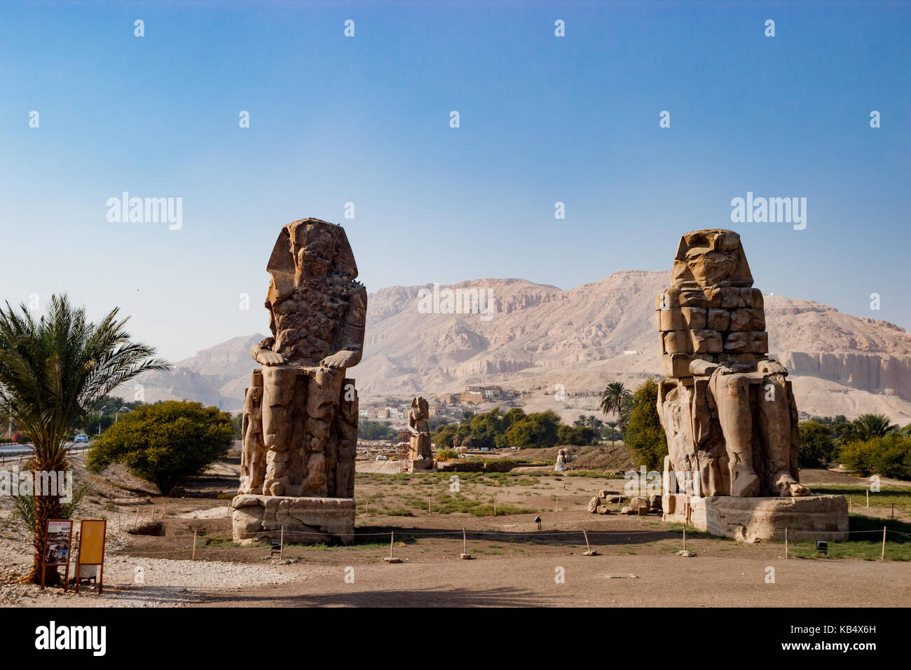 Egypt statue antique Banque de photographies et d’images à haute ...