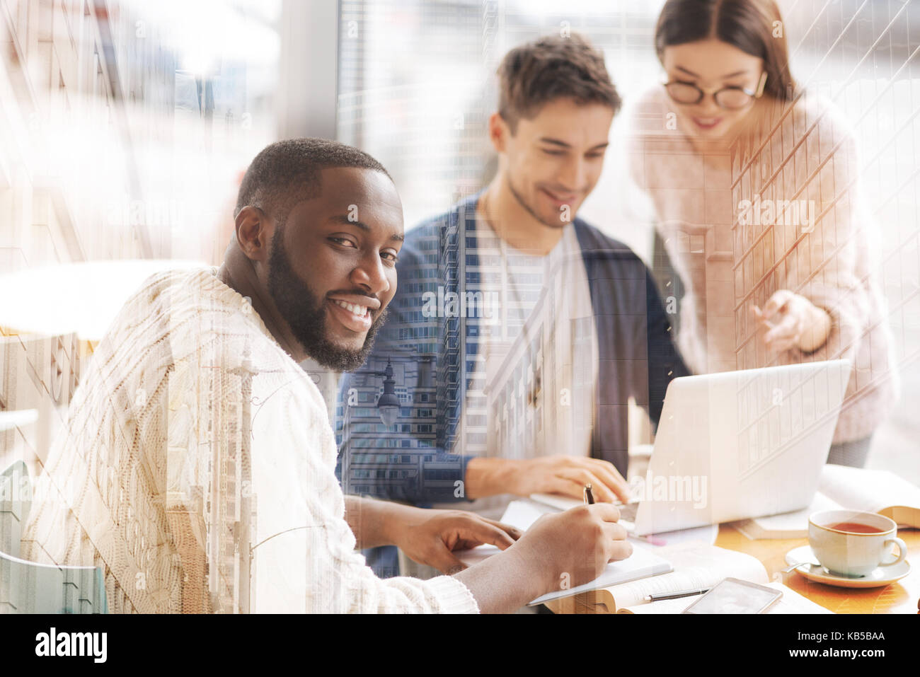 Cet homme charmant Banque de photographies et d’images à haute ...