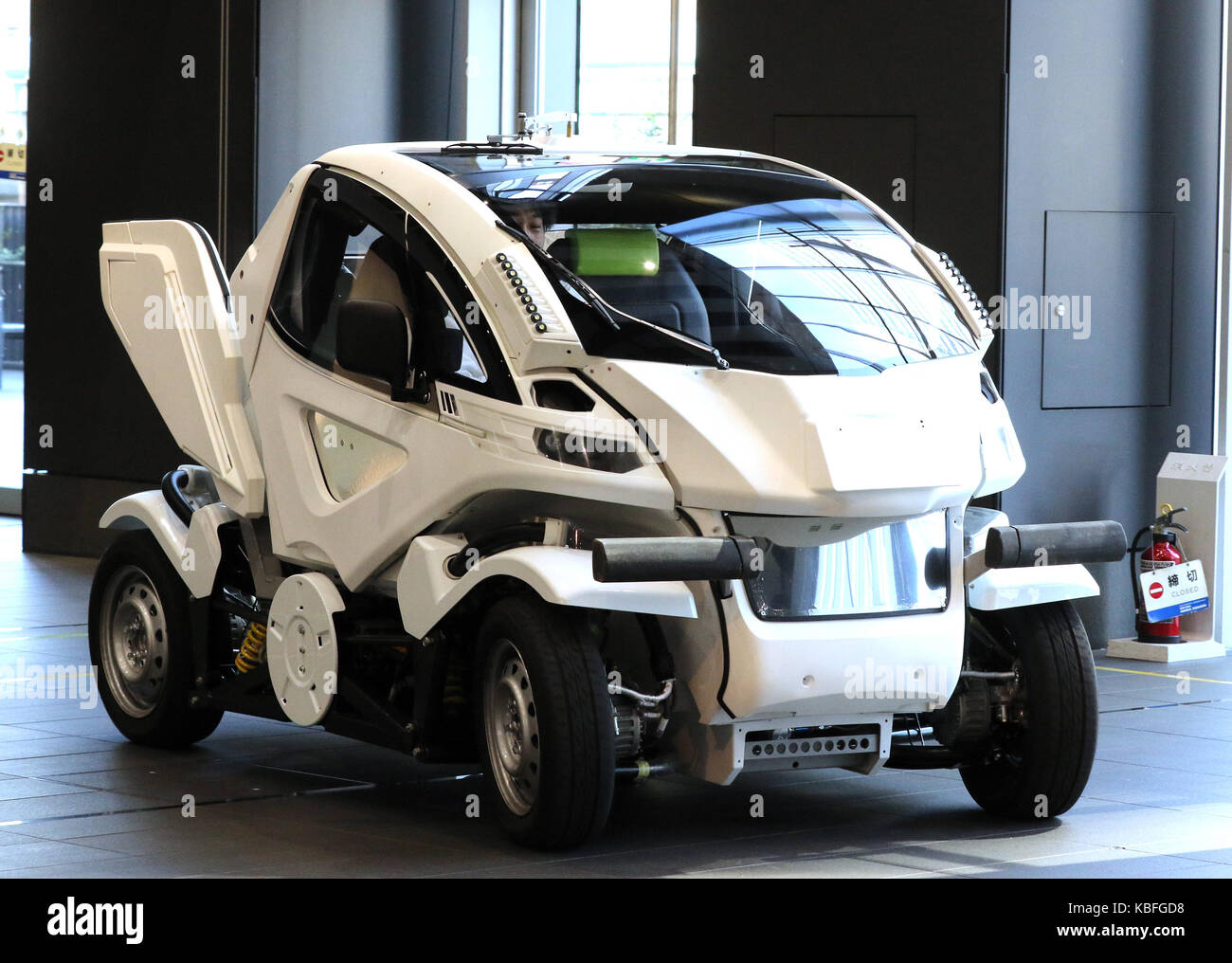 Japanese transformer robot Banque de photographies et d’images à haute ...