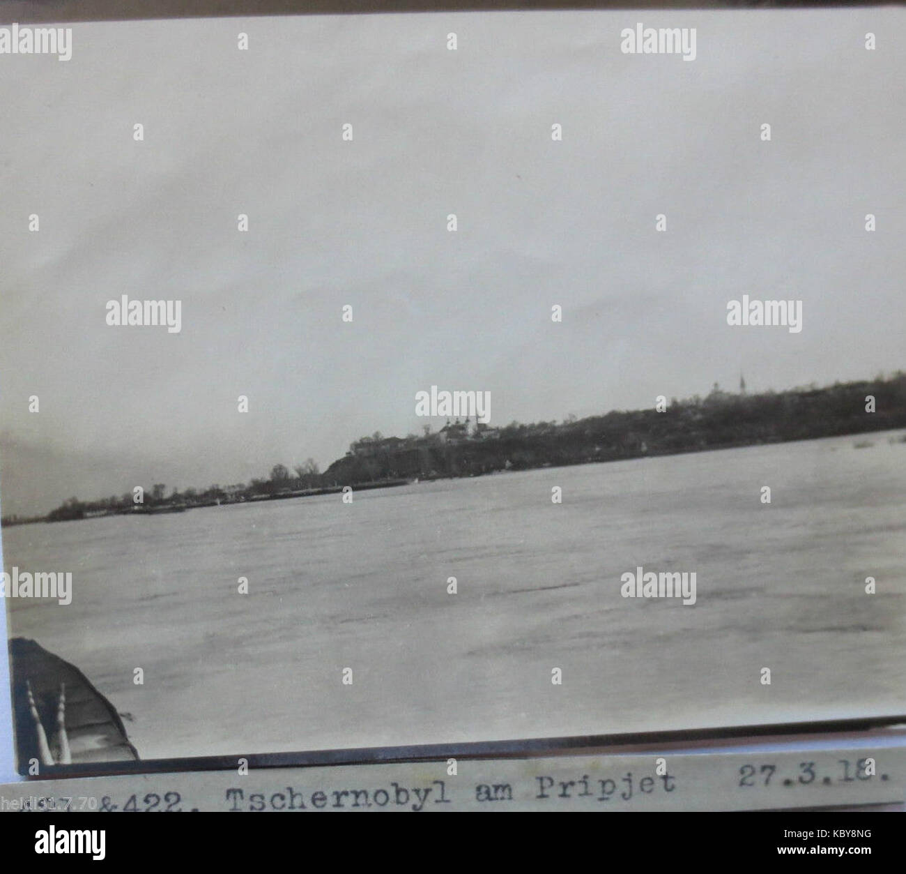 L'Ukraine, Tschernobyl vom Motorboot aus, Foto 1918 Photo Stock - Alamy