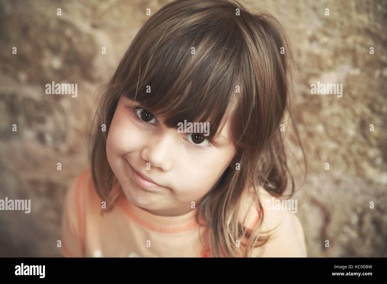 Regard de petite fille Banque de photographies et d’images à haute ...