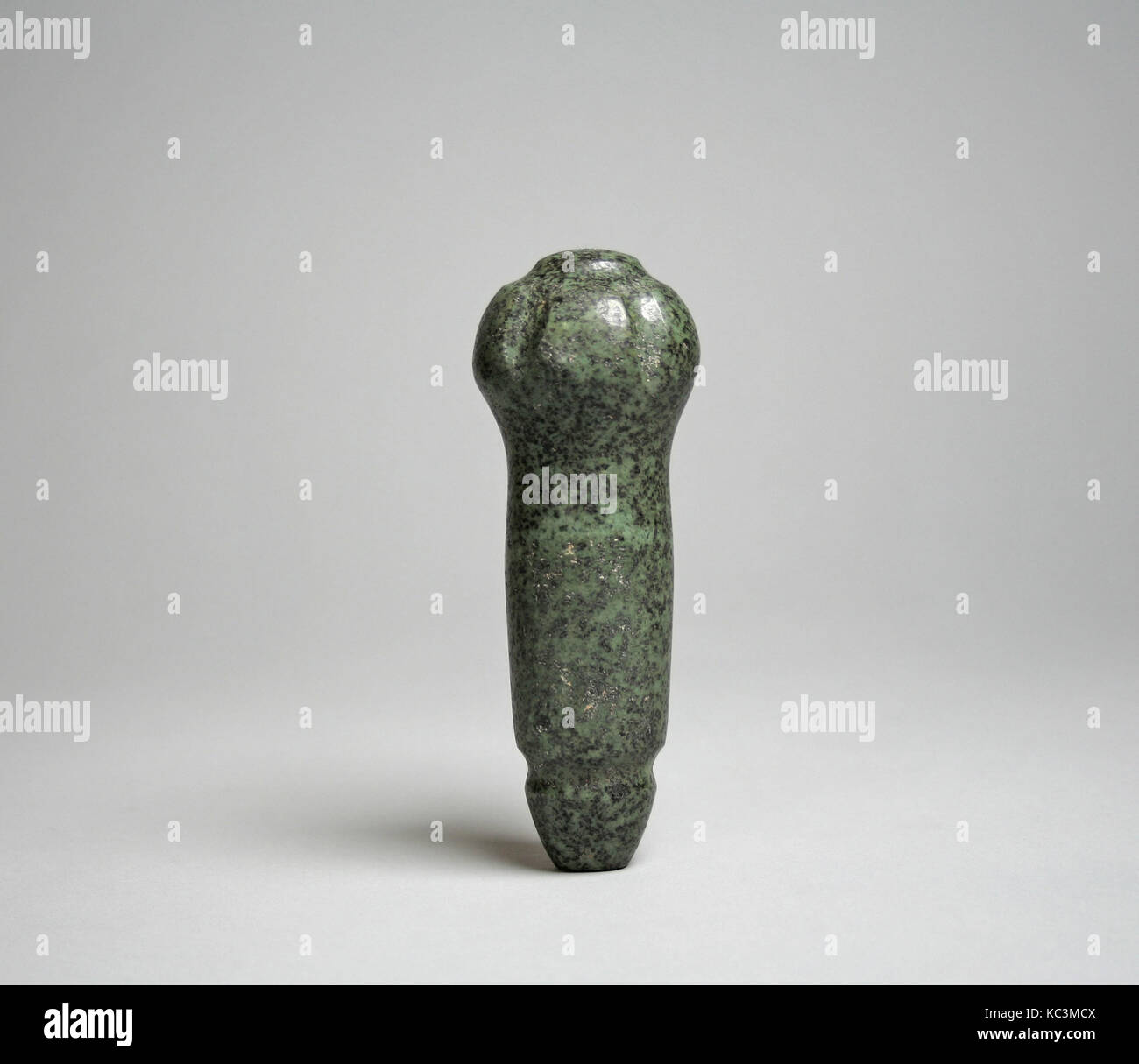 Objet en pierre phallique Banque de photographies et d’images à haute ...