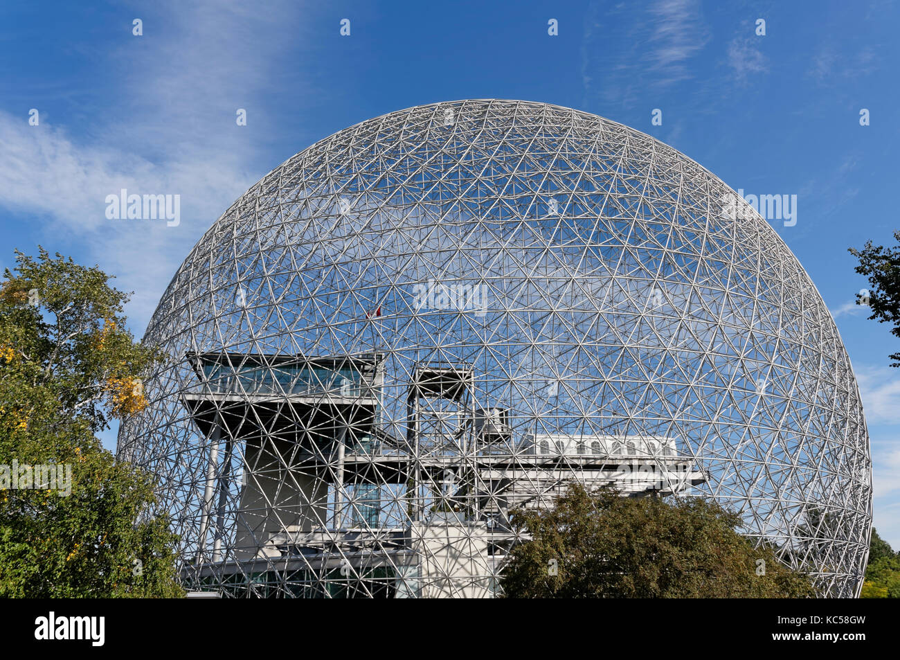 Dôme géodésique de la Biosphère de Montréal au Parc Jean Drapeau, l'Île ...