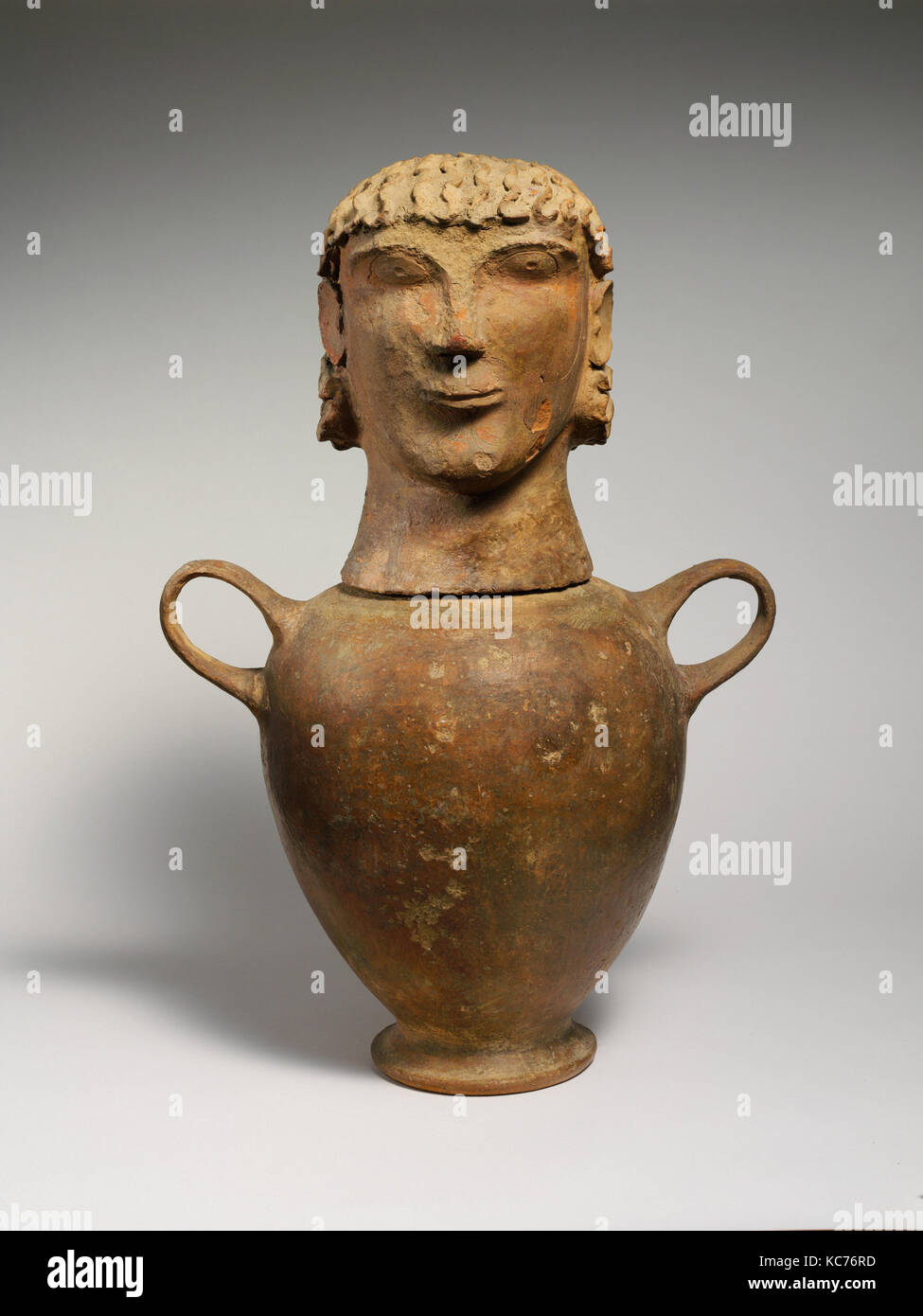 Urne canope en terre cuite Banque de photographies et d’images à haute ...