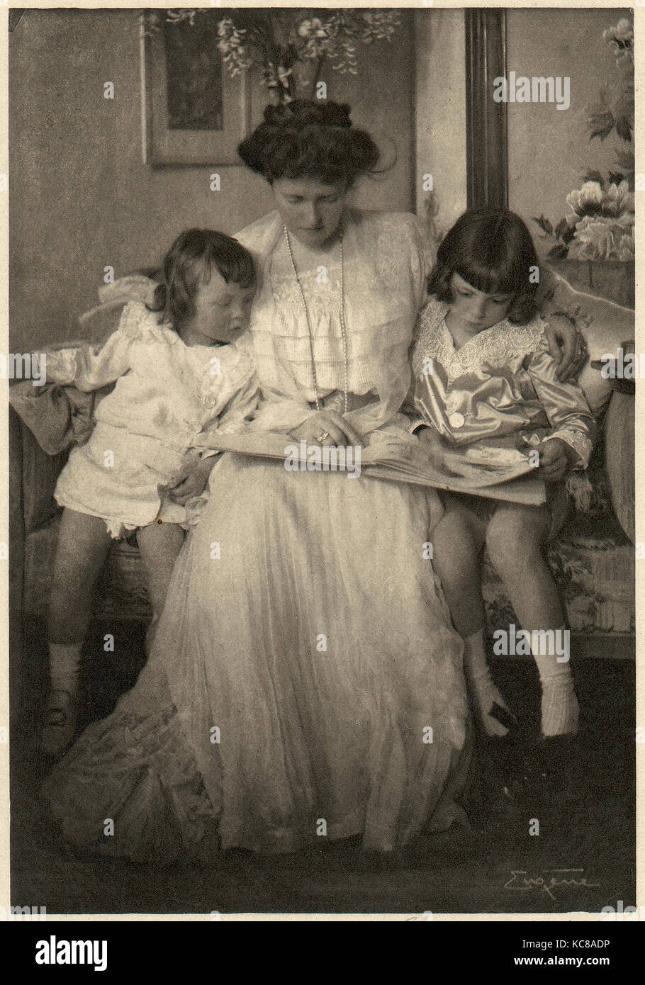 S.a.r. La Princesse Rupprecht avec le Prince Leopold et Johann Albrecht ...