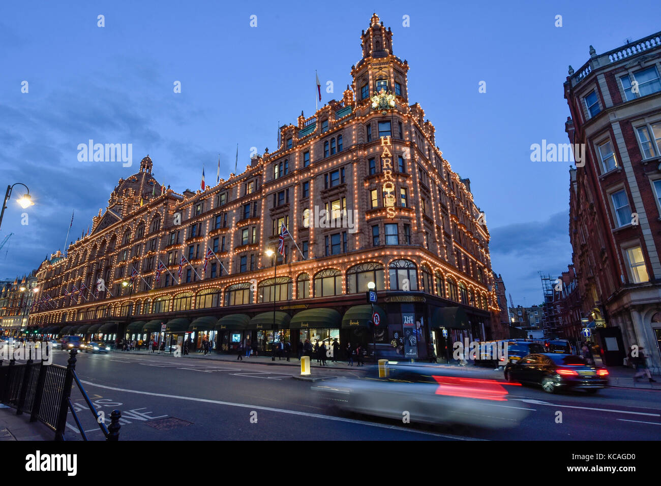 Harrods bank Banque de photographies et d’images à haute résolution - Alamy