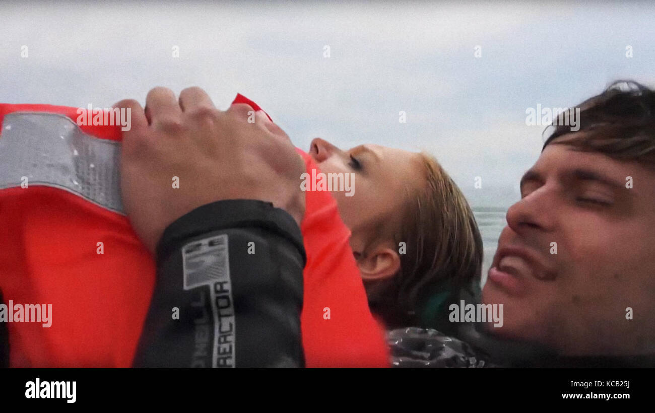 Eau libre 3: PLONGÉE en cage, l-r: Megan Peta Hill, Josh Potthoff, 2017 ...