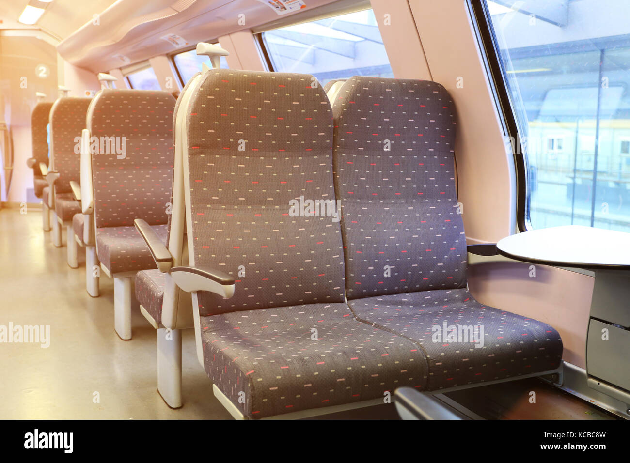 Interior of first class train carriage Banque de photographies et d ...