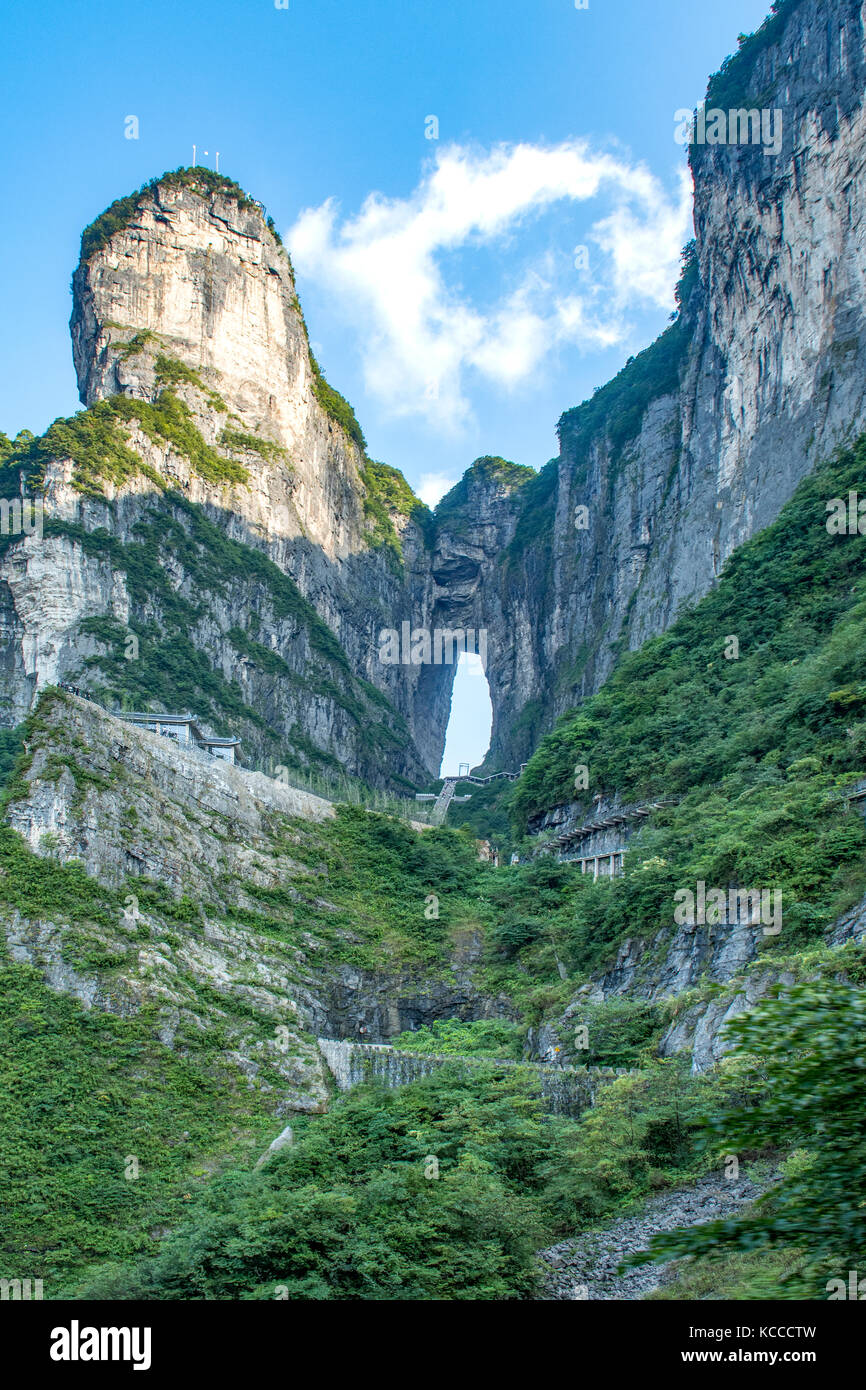 Grotte tianmen, montagne tianmen, zhangjiajie, Hunan, Chine Photo Stock ...
