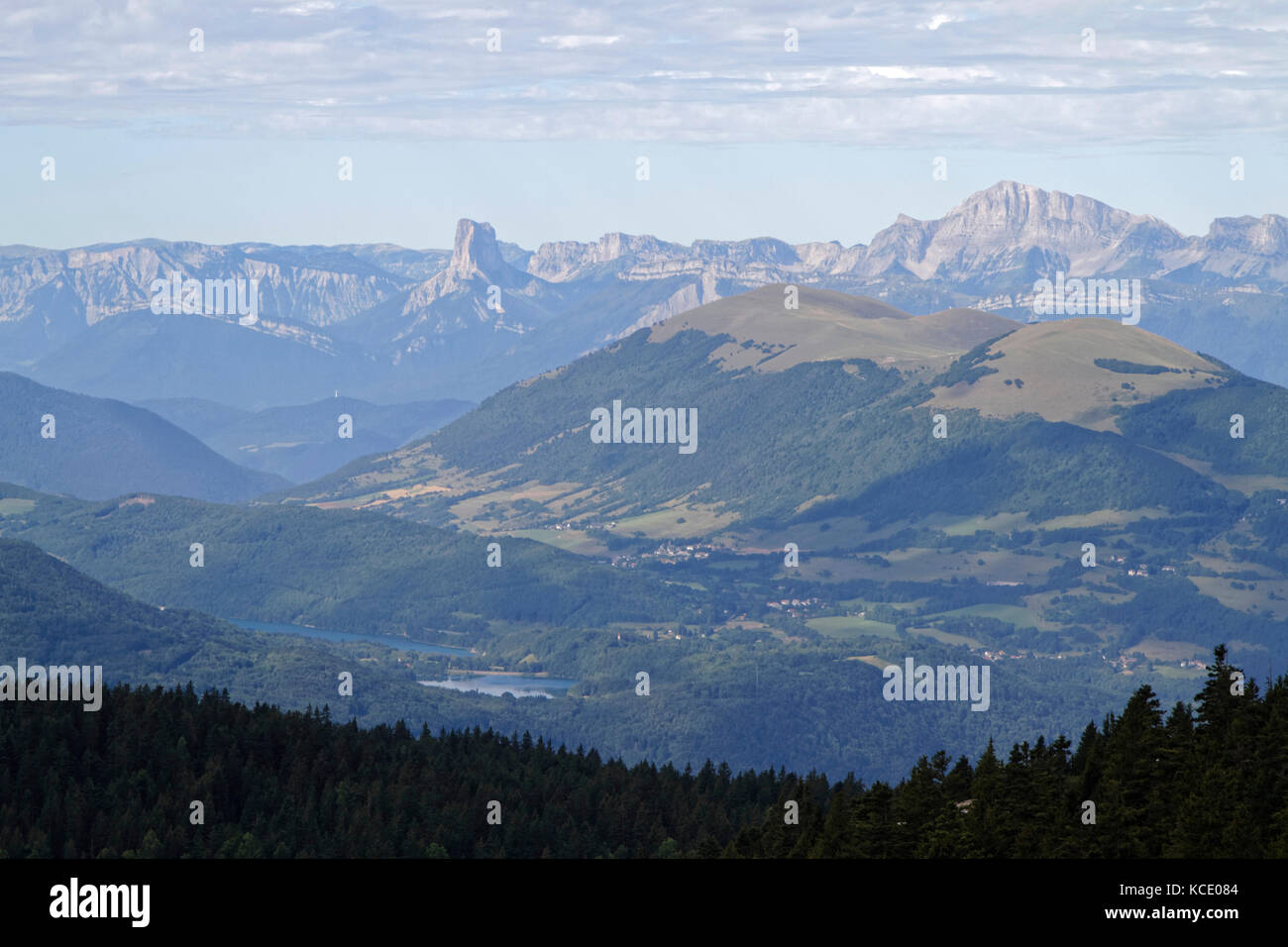 Lacs de laffrey Banque de photographies et d’images à haute résolution ...