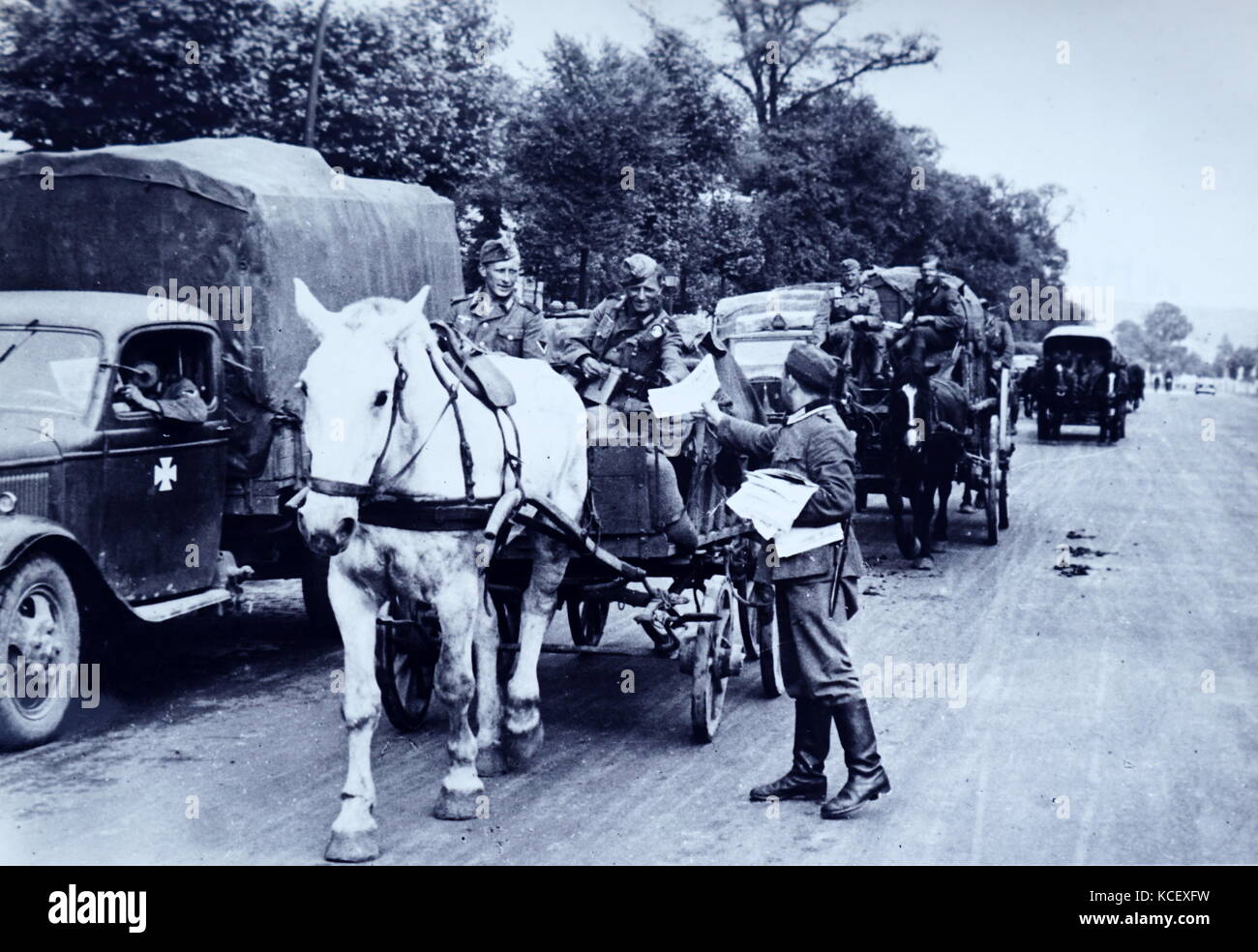 Paris occupation seconde guerre mondiale 1940 nazi forces d'occupation ...