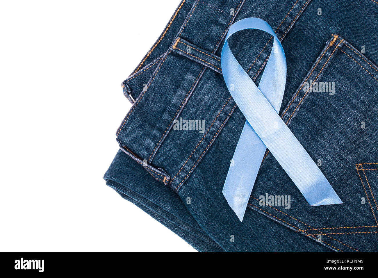 Symbole du ruban bleu de la sensibilisation sur le cancer de la prostate Photo Stock - Alamy