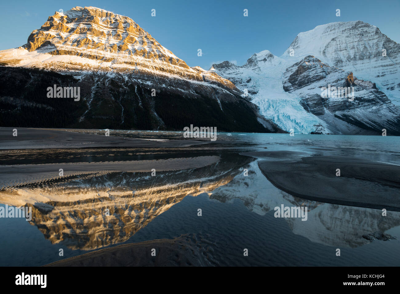 Le lac de berg Banque de photographies et d’images à haute résolution ...